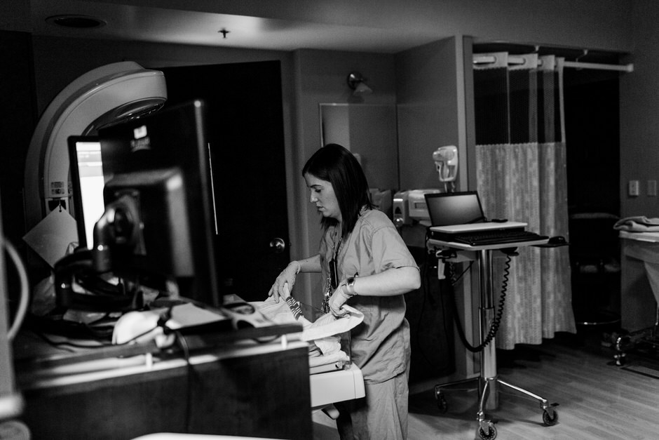 Michigan Birth Photographer | Raven Birth Story - Rachel Kaye Photography