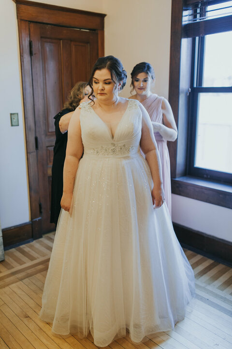 The Haight in Elgin Wedding | Marissa + Stephanie - Rachel Kaye Photography